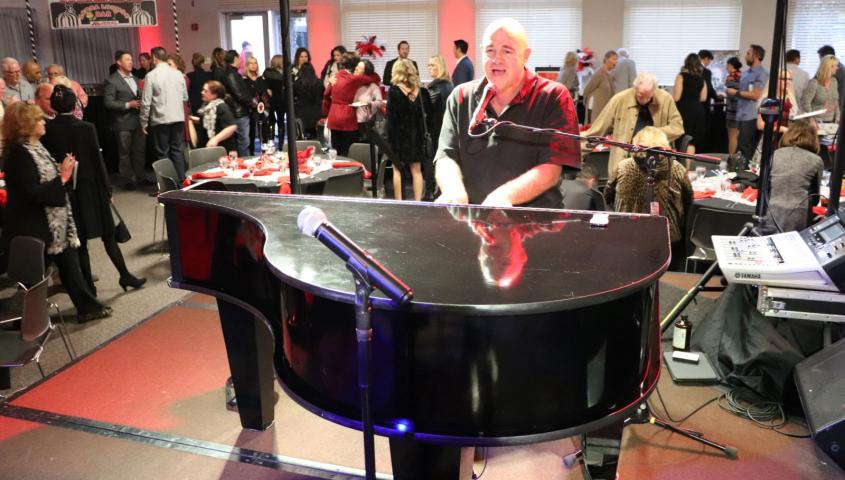 Tom Bagley | Acoustic Spot Talent